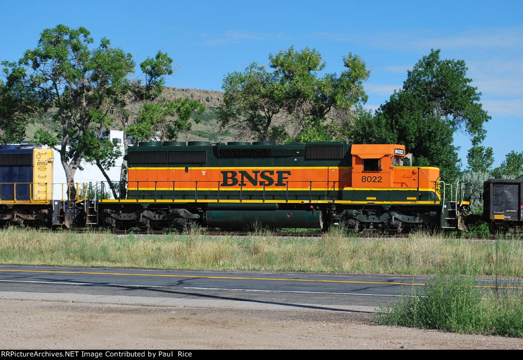 BNSF 8022